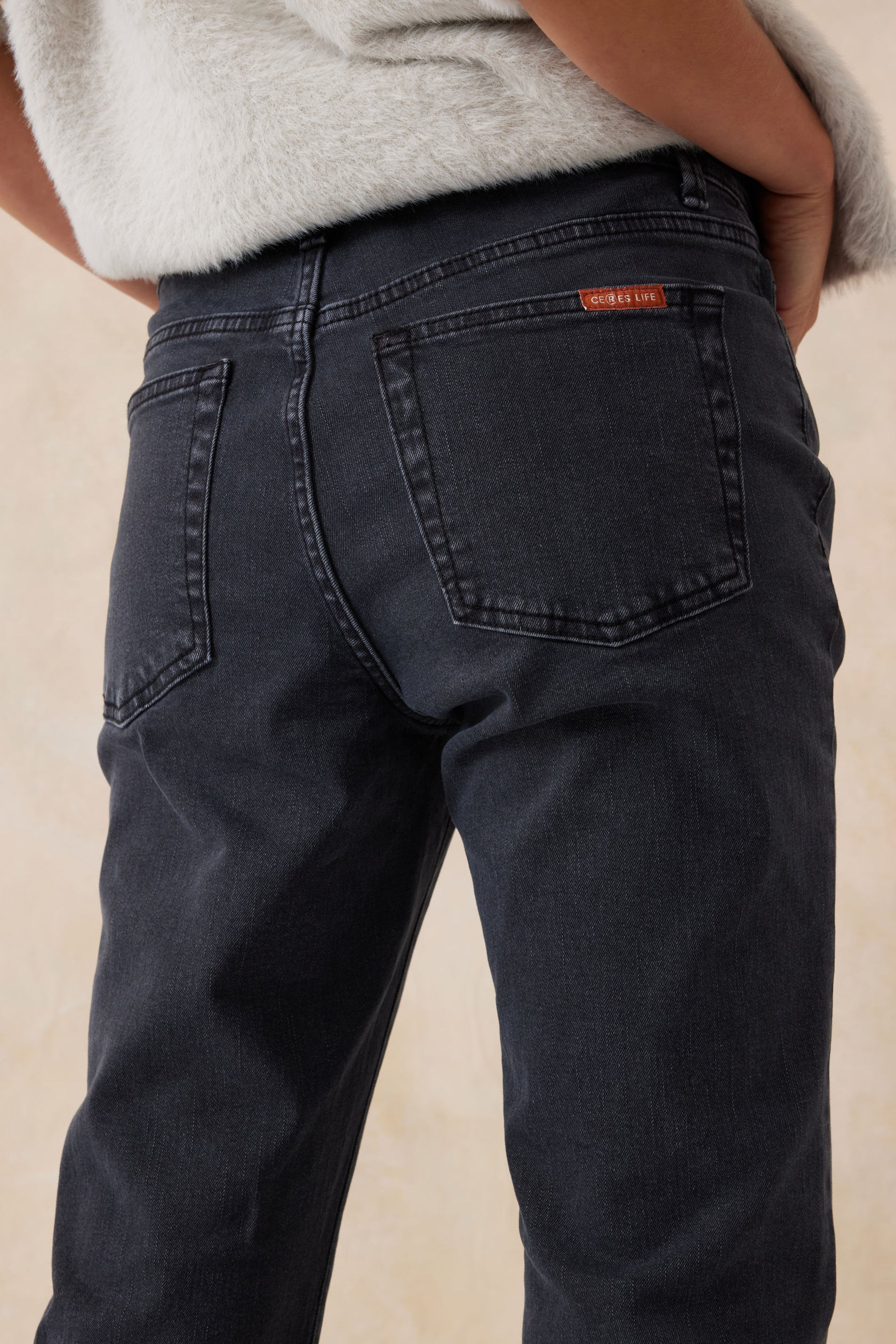 Showcasing gorgeous, wearable clothes for the modern women ...